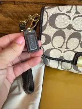 Coach | Bags | Vintage Coach Kristin Signature C Op Art Large Wristlet ...